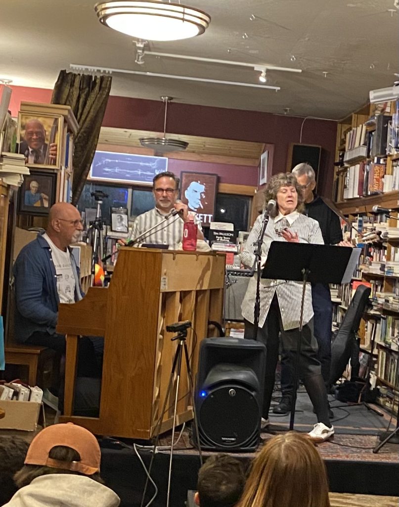 Bird & Beckett bash celebrates our neighborhood–a new tradition